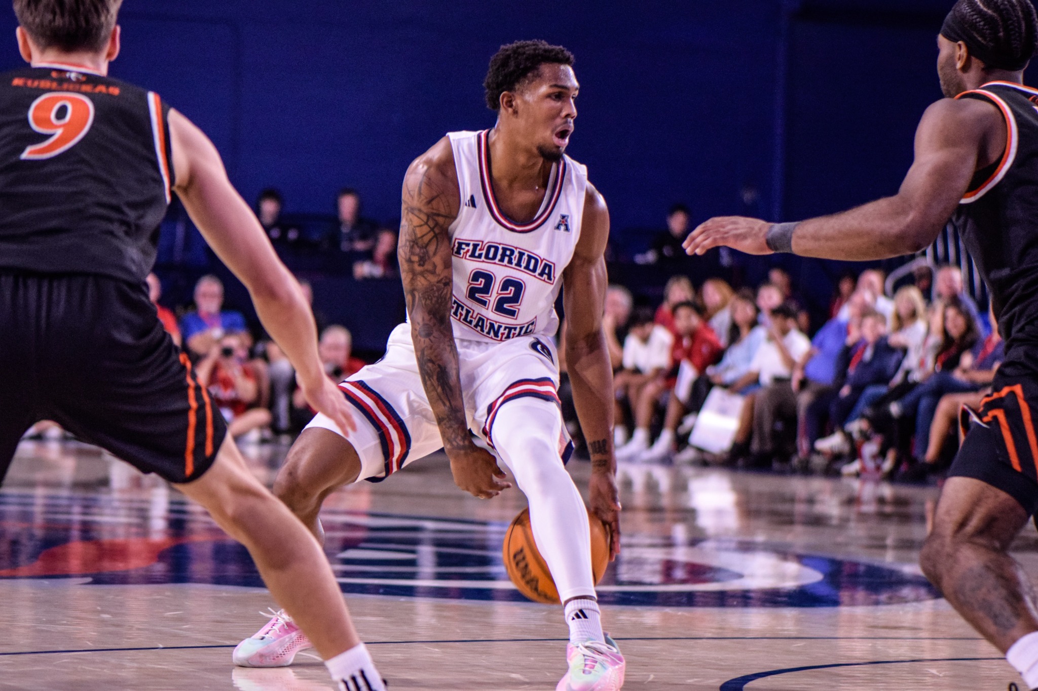 Devin Vanterpool develops into two-way player, fueling Florida Atlantic ...