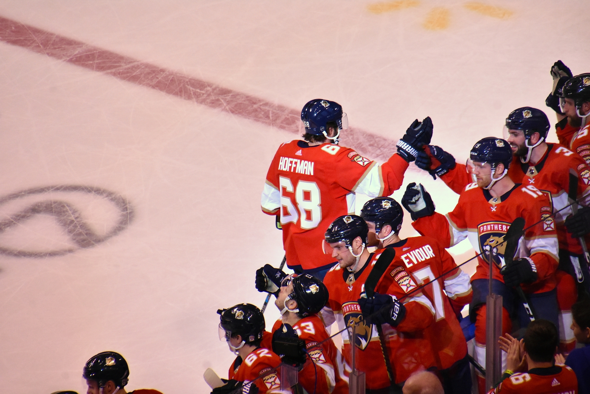 Mike Hoffman continues hot streak as Panthers roll over Leafs